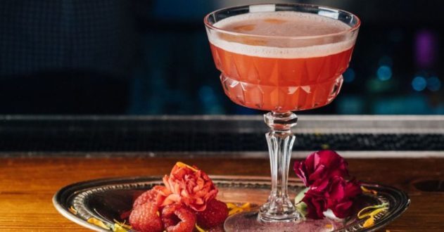 Aegean Fizz - En Skummig Och Fräsch Grekisk Drink